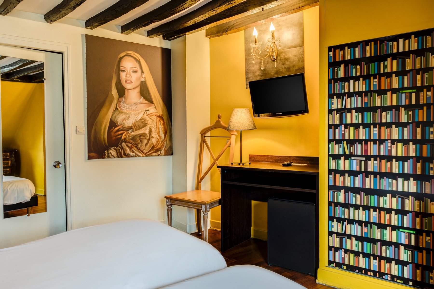 Hotel Absolute